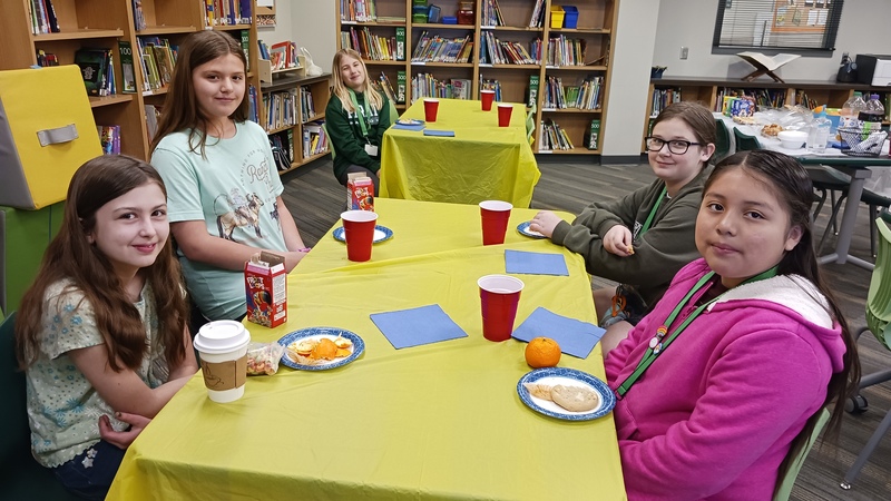 Students vote for new Mark Twain nominees | Perryville Elementary School